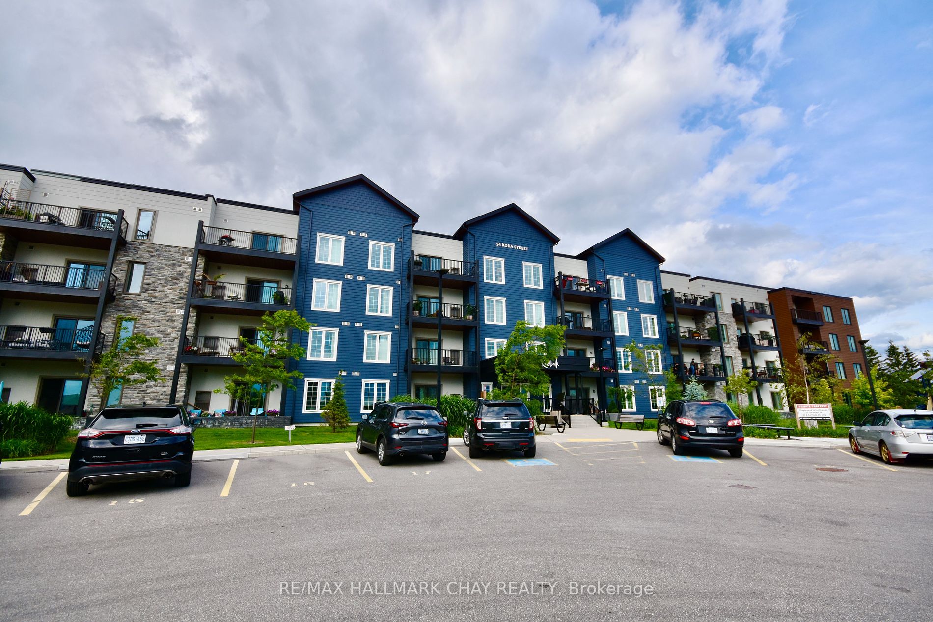 106 - 54 Koda St, Barrie | Terminated, S9050005 | Condos.ca
