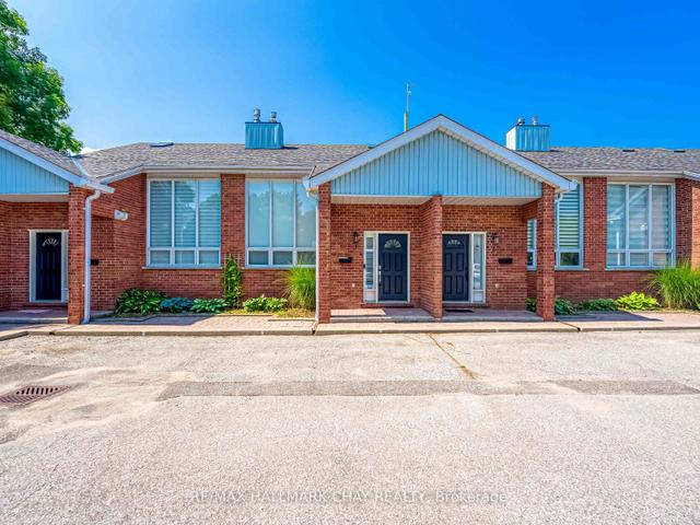 4 - 355 Blake St, Barrie | Terminated, S9258595 | Condos.ca