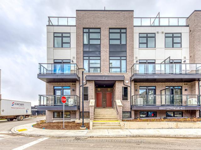 101 - 1565 Rose Way, | Leased, W11190061 | Condos.ca