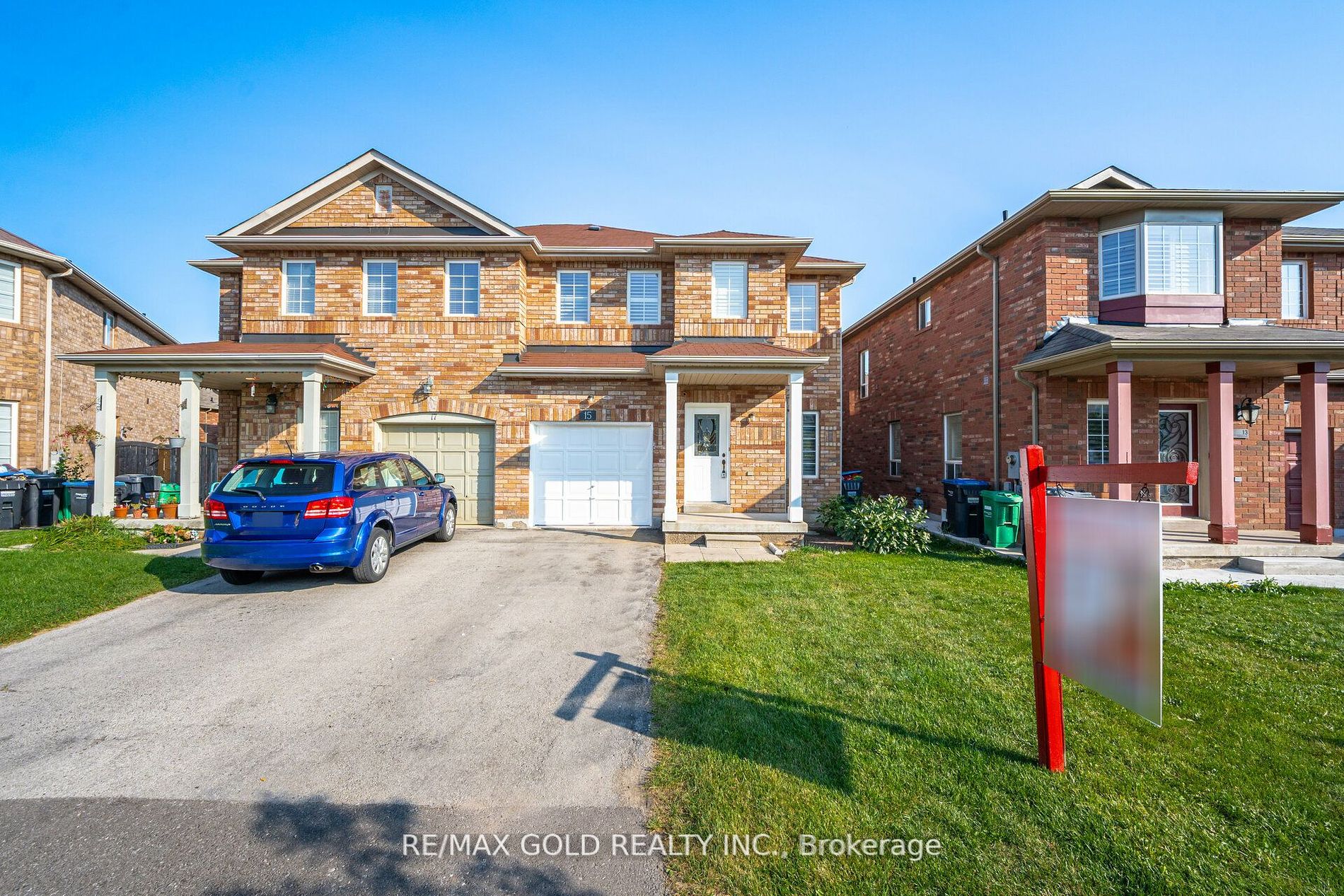15 Commodore Dr, Brampton | For Sale @ $919,900 | Property.ca