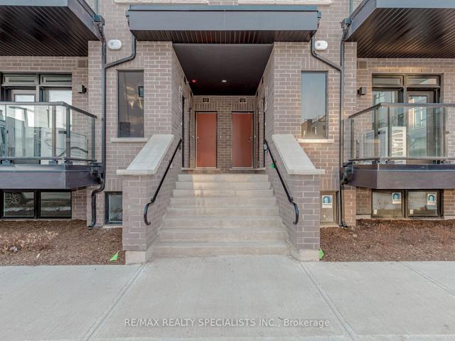 124 - 1577 Rose Way, | Suspended, W11894081 | Condos.ca