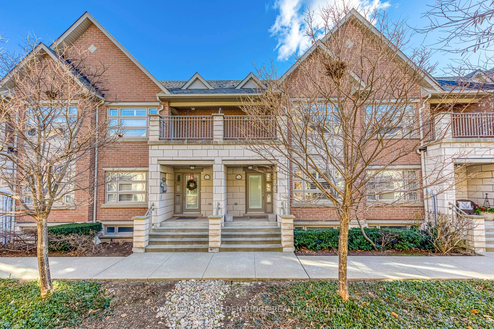 TH24 - 2460 Prince Michael Dr, Oakville | For Sale @ $1,289,000 | Condos.ca