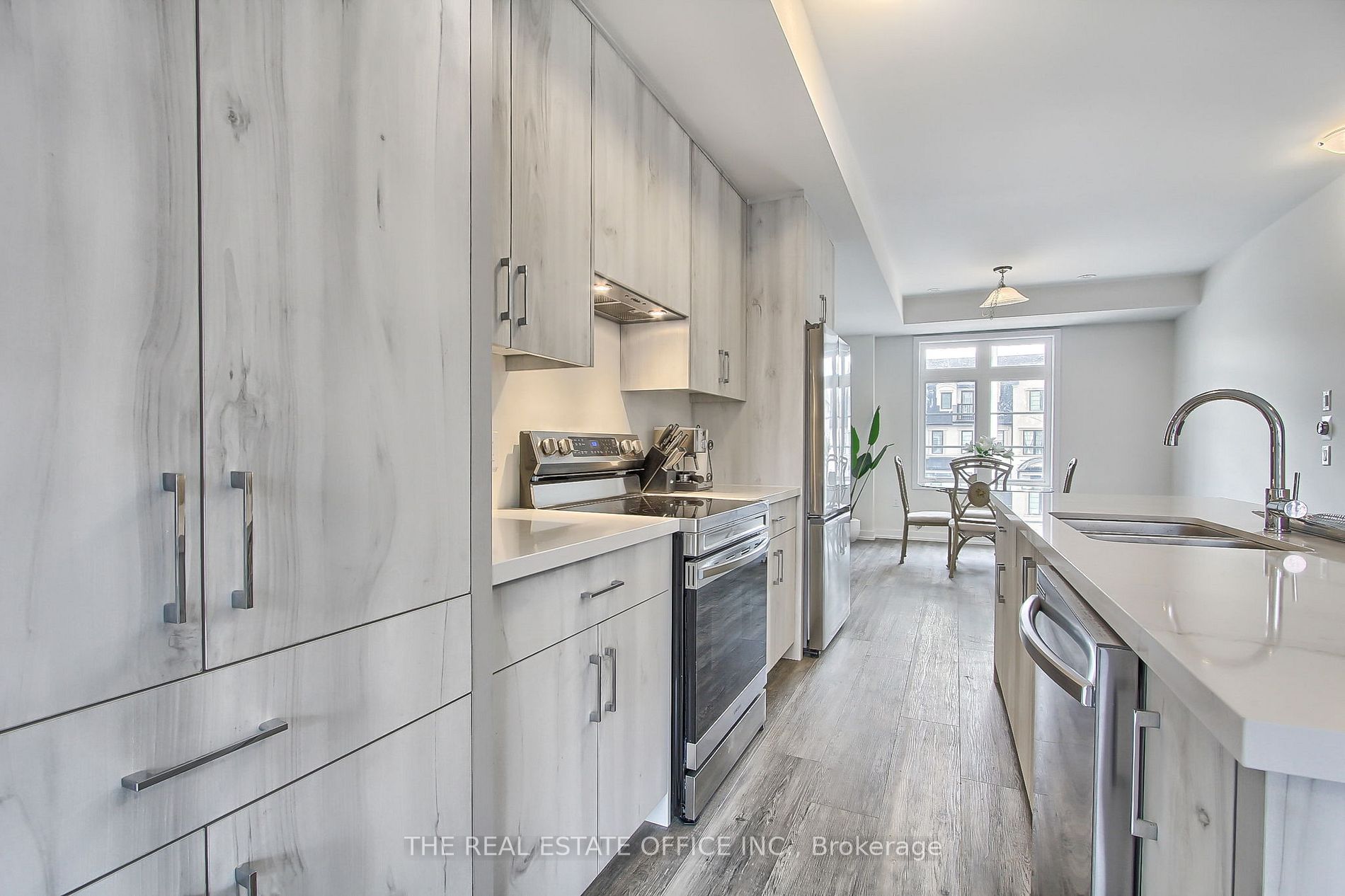 1340 William Halton Pkwy, Oakville | For Rent @ $4,300 | Condos.ca