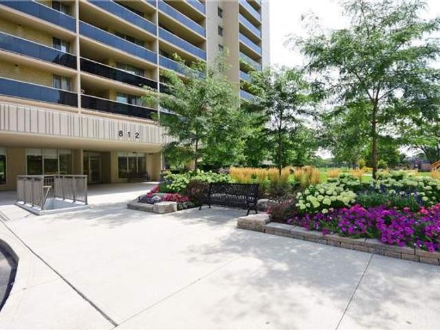 1603 - 812 Burnhamthorpe Rd, Etobicoke | Sold, W4250584 | Condos.ca