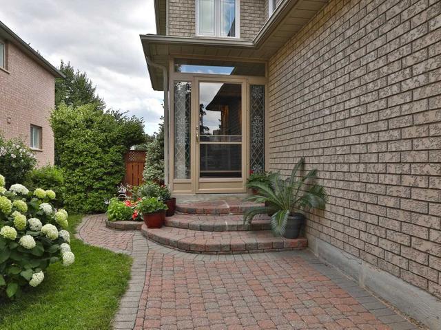 5453 Middleport Crescent, Mississauga, ON | Property.ca