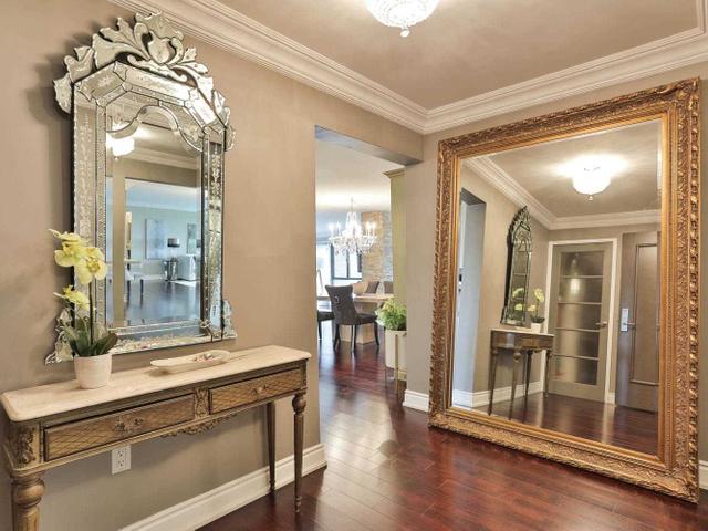1013 - 1400 Dixie Rd, Mississauga | Sold, W4868406 | Condos.ca