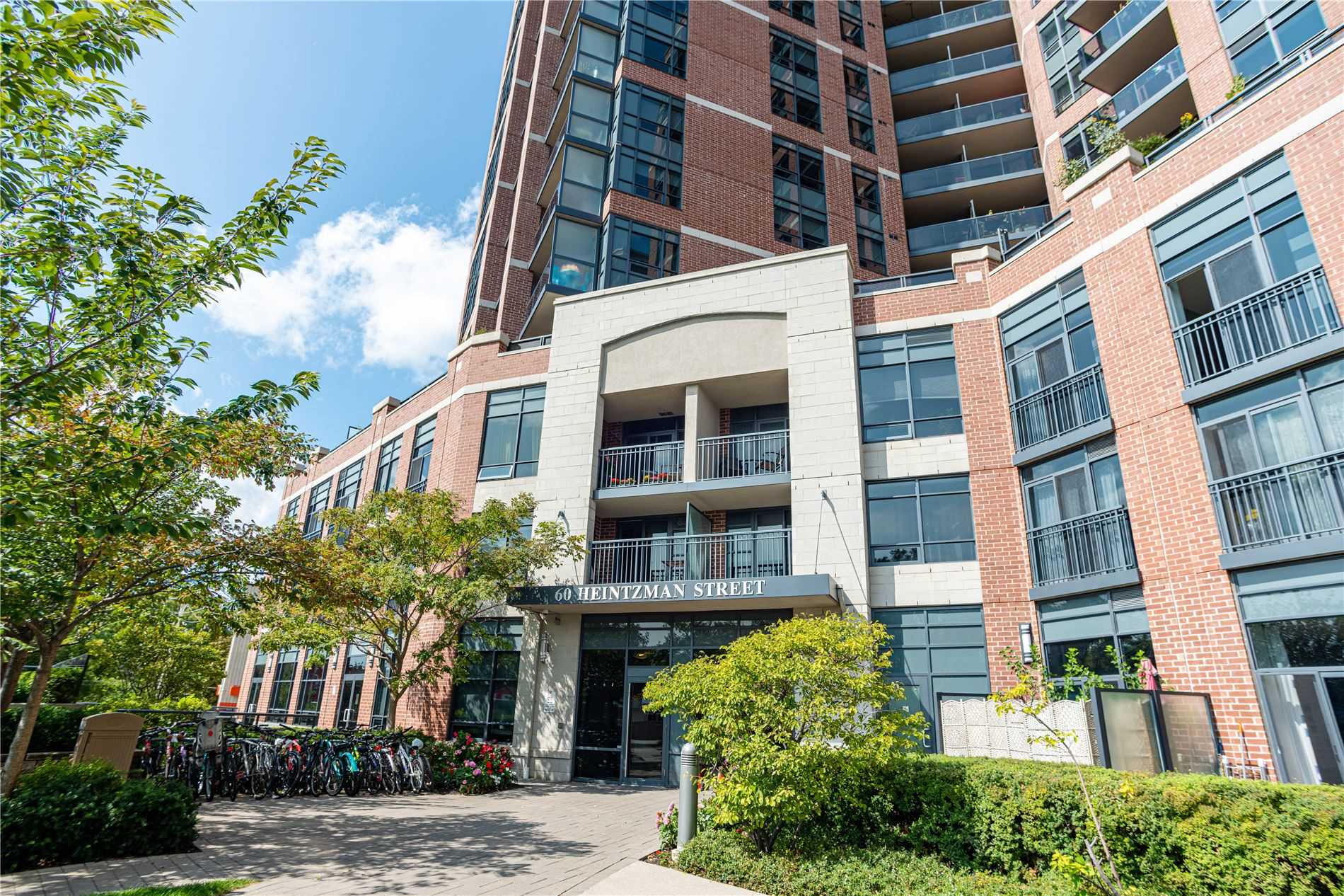 #1323 - 60 Heintzman St, Toronto | Sold, W4916213 | Condos.ca