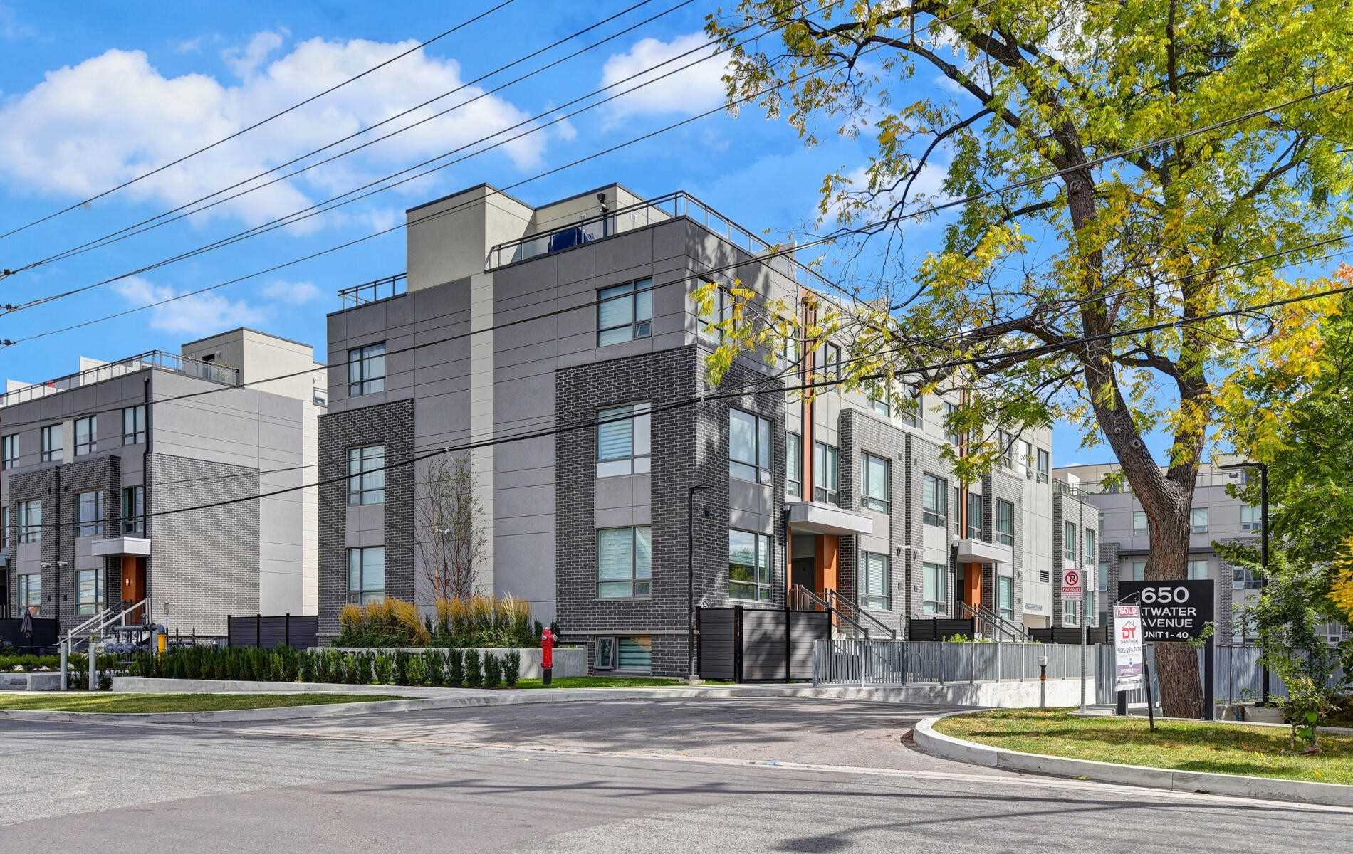 13 - 650 Atwater Ave, Mississauga | Sold, W4938516 | Condos.ca