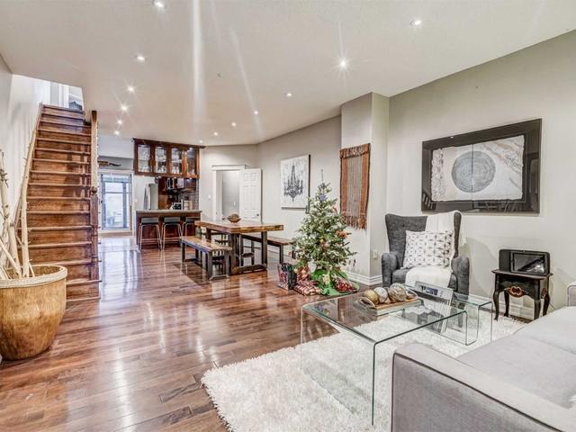 273 Maria St, Toronto, ON | Condos.ca