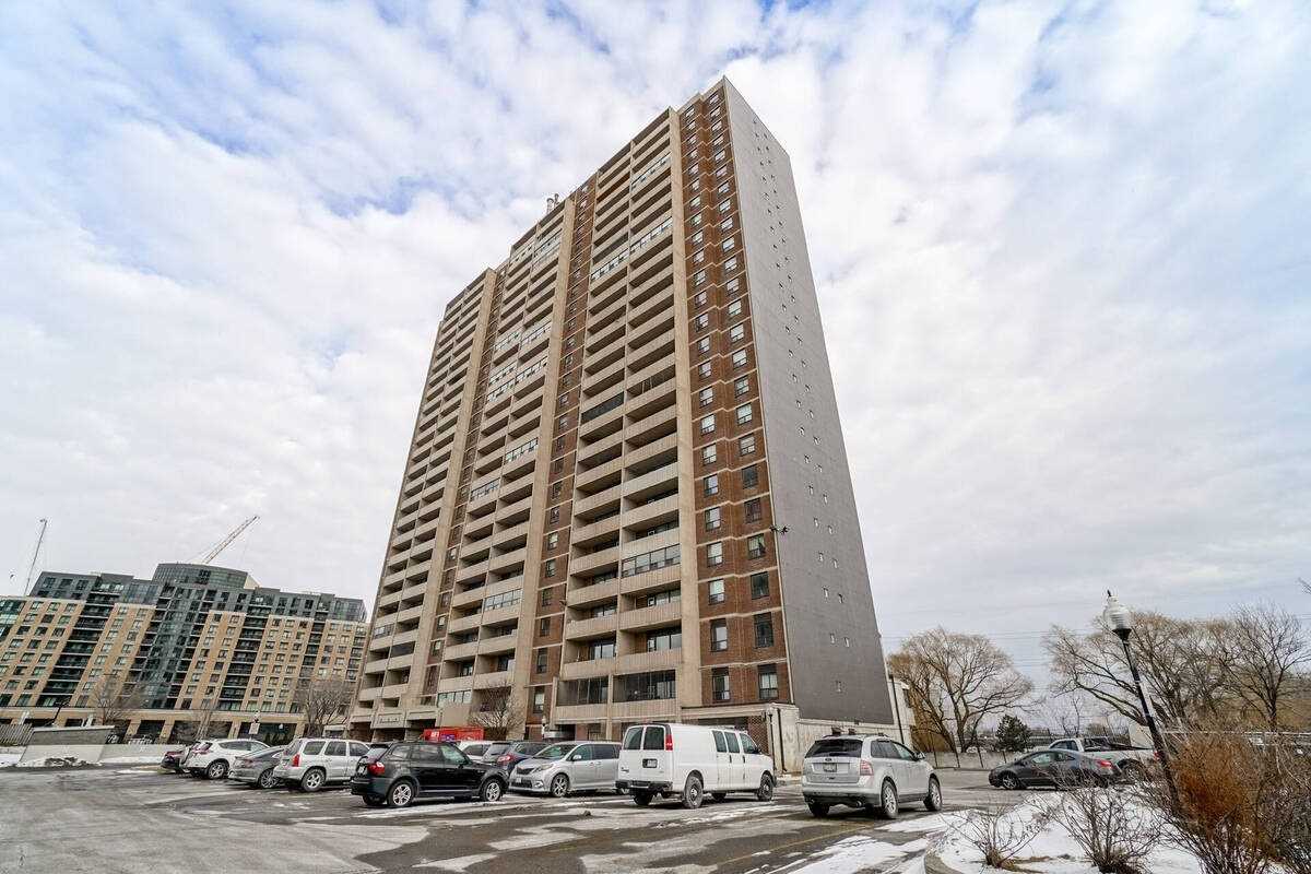 1707 - 3390 Weston Rd, North York | Sold, W5117023 | Condos.ca