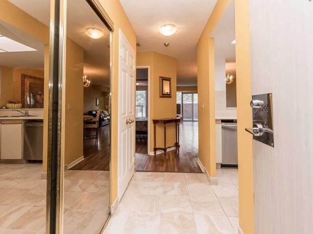 205 - 325 Webb Dr, Mississauga | Sold, W5147997 | Condos.ca