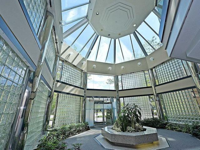 2206 - 335 Webb Dr, Mississauga | Sold, W5149196 | Condos.ca