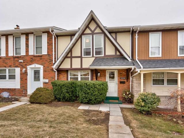 2256 Upper Middle Road Townhouses, Burlington | Sold, W5155761 | Condos.ca