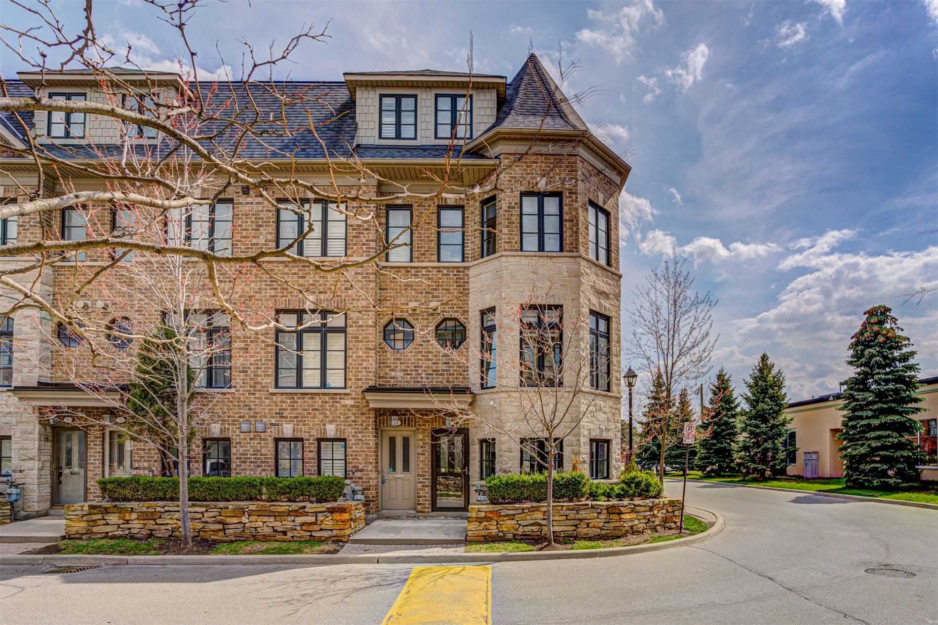 15 Cormier Hts, Toronto | Sold, W5204361 | Condos.ca