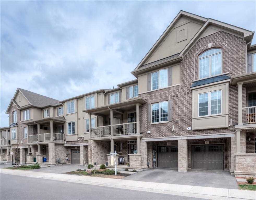 385 Cranbrook Common, Oakville | Sold, W5206875 | Condos.ca