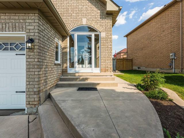 33 Jack Rabbit Cres, Brampton | Sold, W5259760 | Property.ca