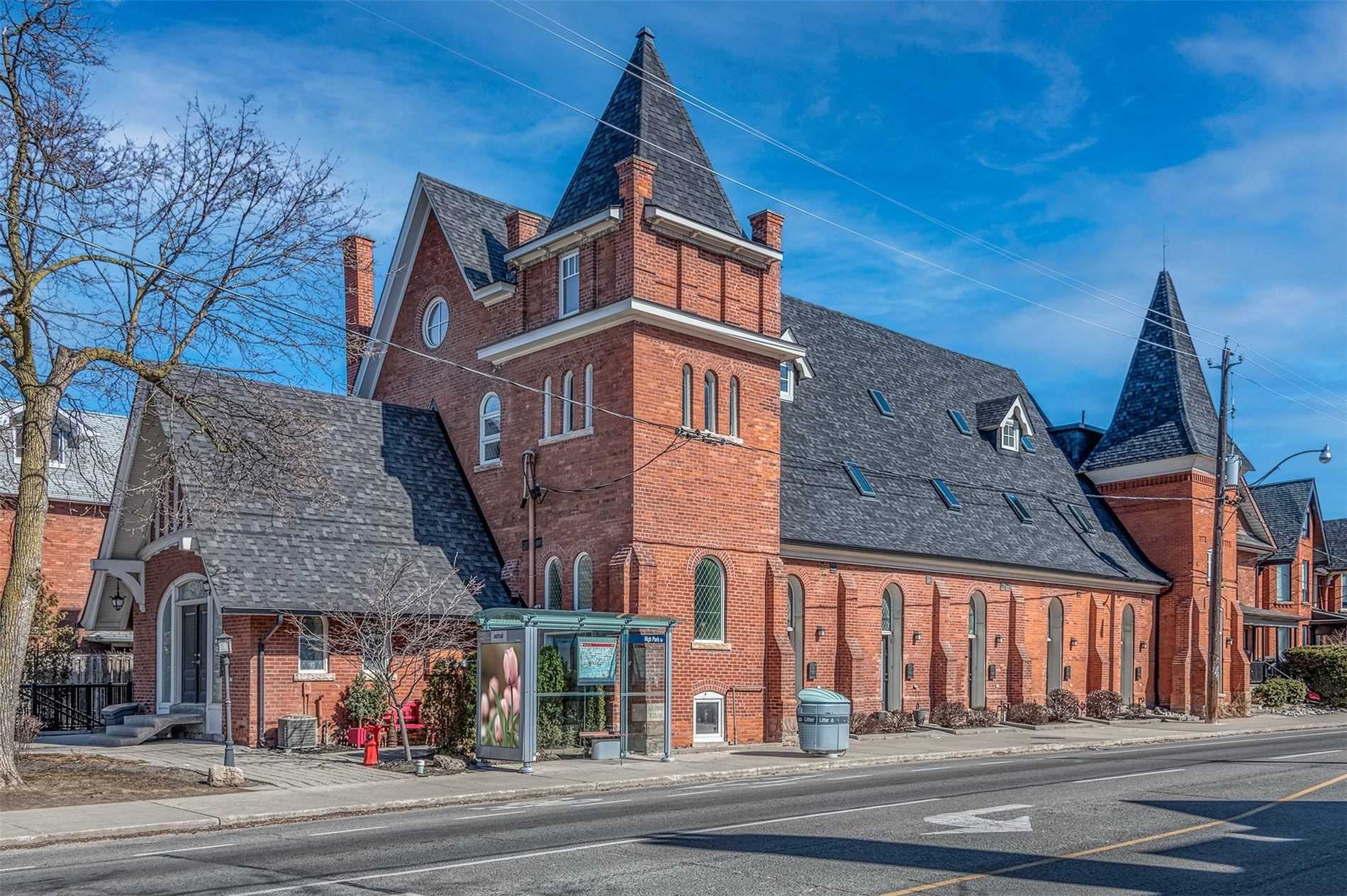 2 - 200 Annette St, Toronto | Unavailable, W5293418 | MrLOFT.ca