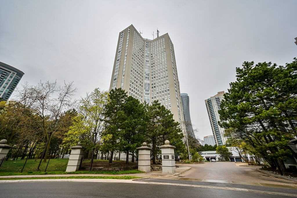 3306 - 3650 Kaneff Cres, Mississauga | Sold, W5300348 | Condos.ca