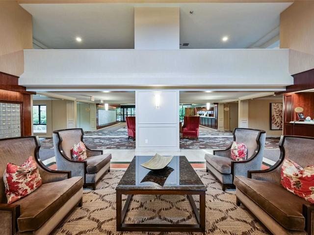 309 - 1400 Dixie Rd, Mississauga | Sold, W5307176 | Condos.ca