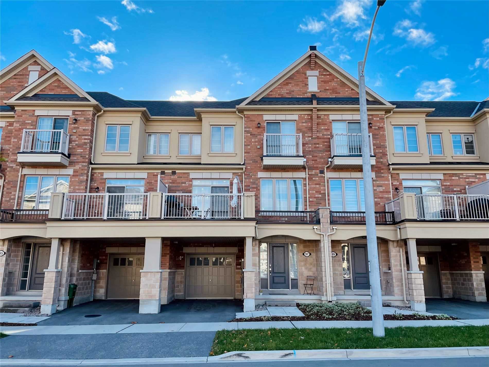97 Thomas Fisher Dr, Etobicoke | Sold, W5434519 | Condos.ca