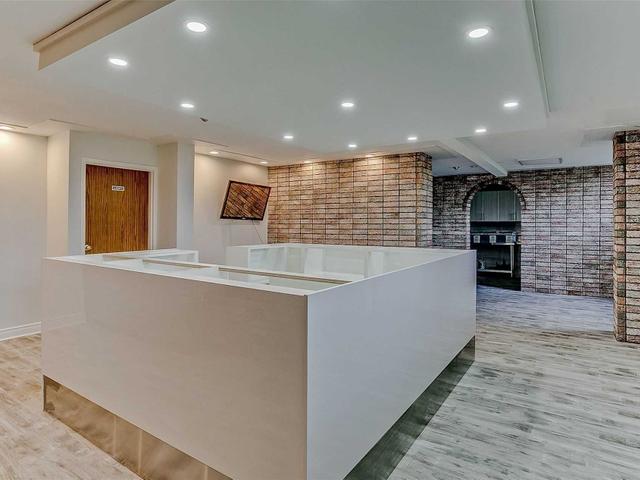 PH21 - 11 Wincott Dr, Etobicoke | Sold, W5550526 | Condos.ca