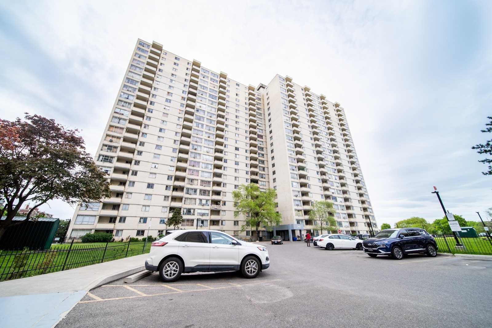 202 - 340 Dixon Rd, Etobicoke | Terminated, W5587587 | Condos.ca