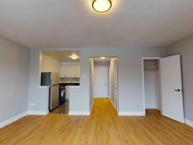 B5 - 4 Greentree Crt, York | Leased, W5651359 | Condos.ca