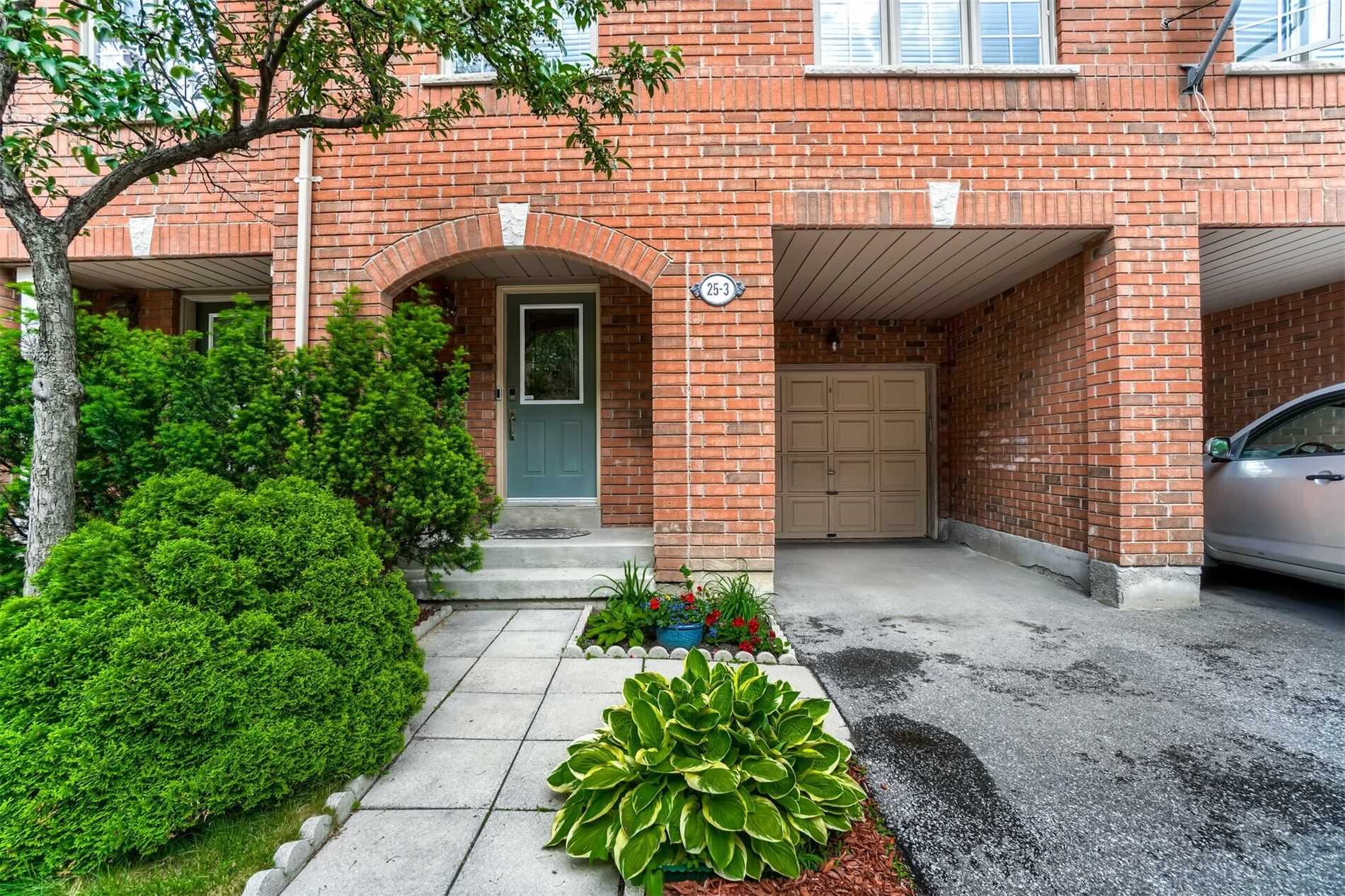 3 - 25 West Deane Park Dr, Etobicoke | Terminated, W5651726 | Condos.ca