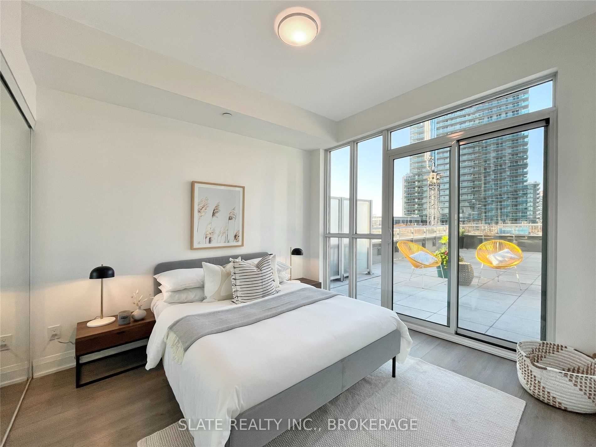 401 - 56 Annie Craig Dr, Etobicoke | Sold, W5662377 | Condos.ca