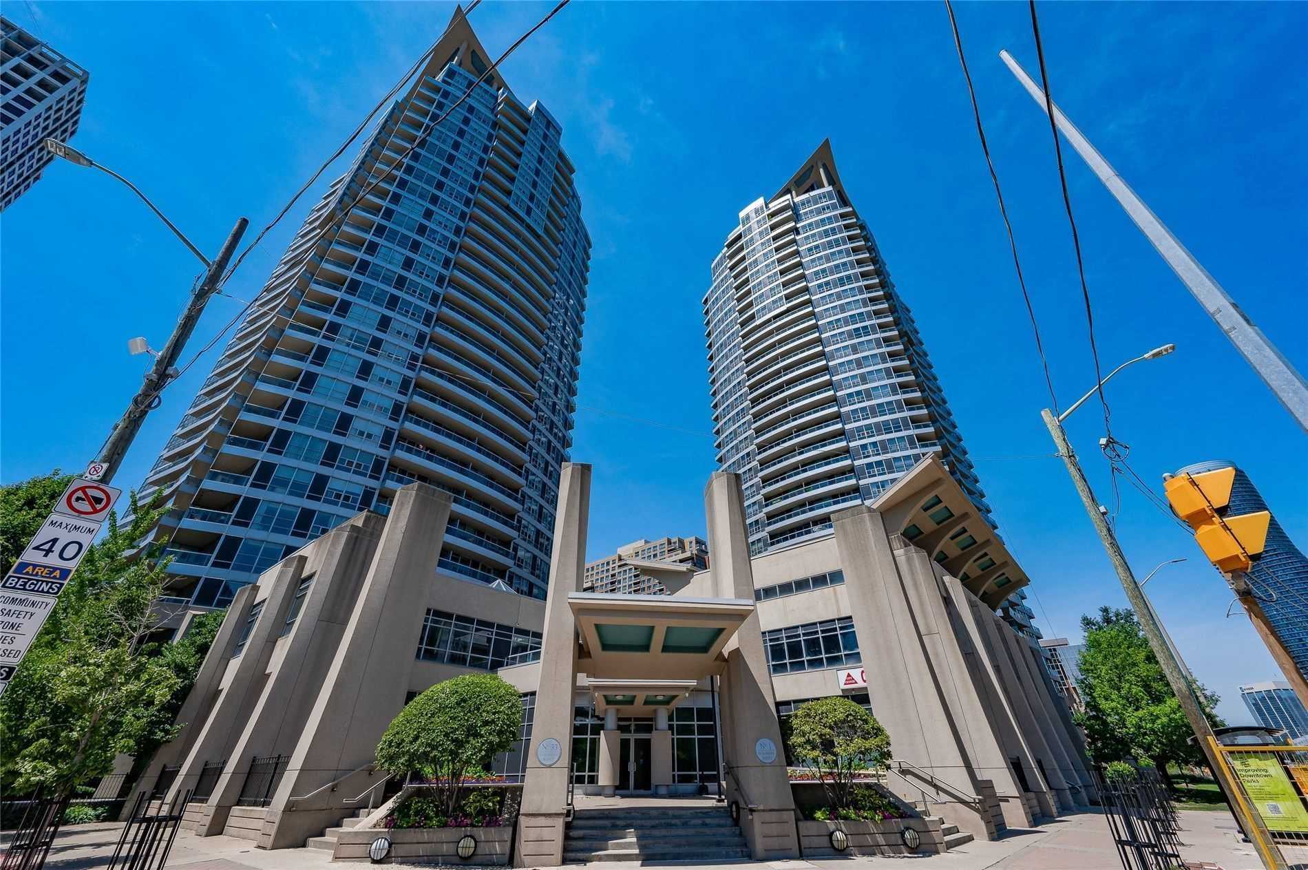 2002 - 1 Elm Dr W, | Terminated, W5701299 | Condos.ca