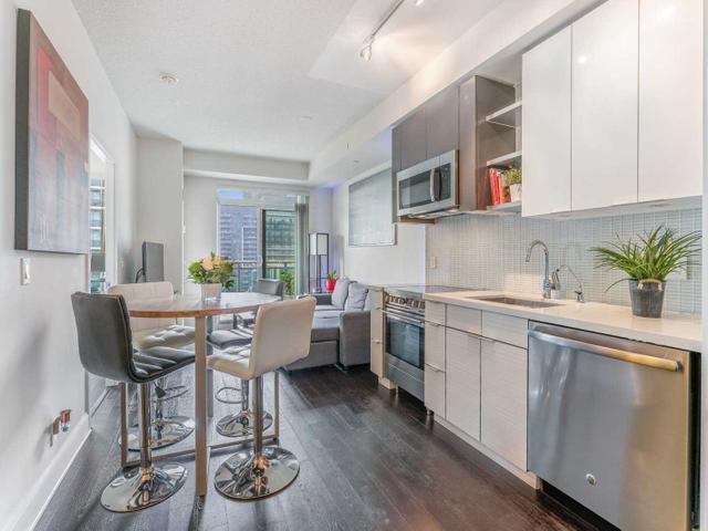 707 - 33 Shore Breeze Dr, Etobicoke | Sold, W5724697 | Condos.ca