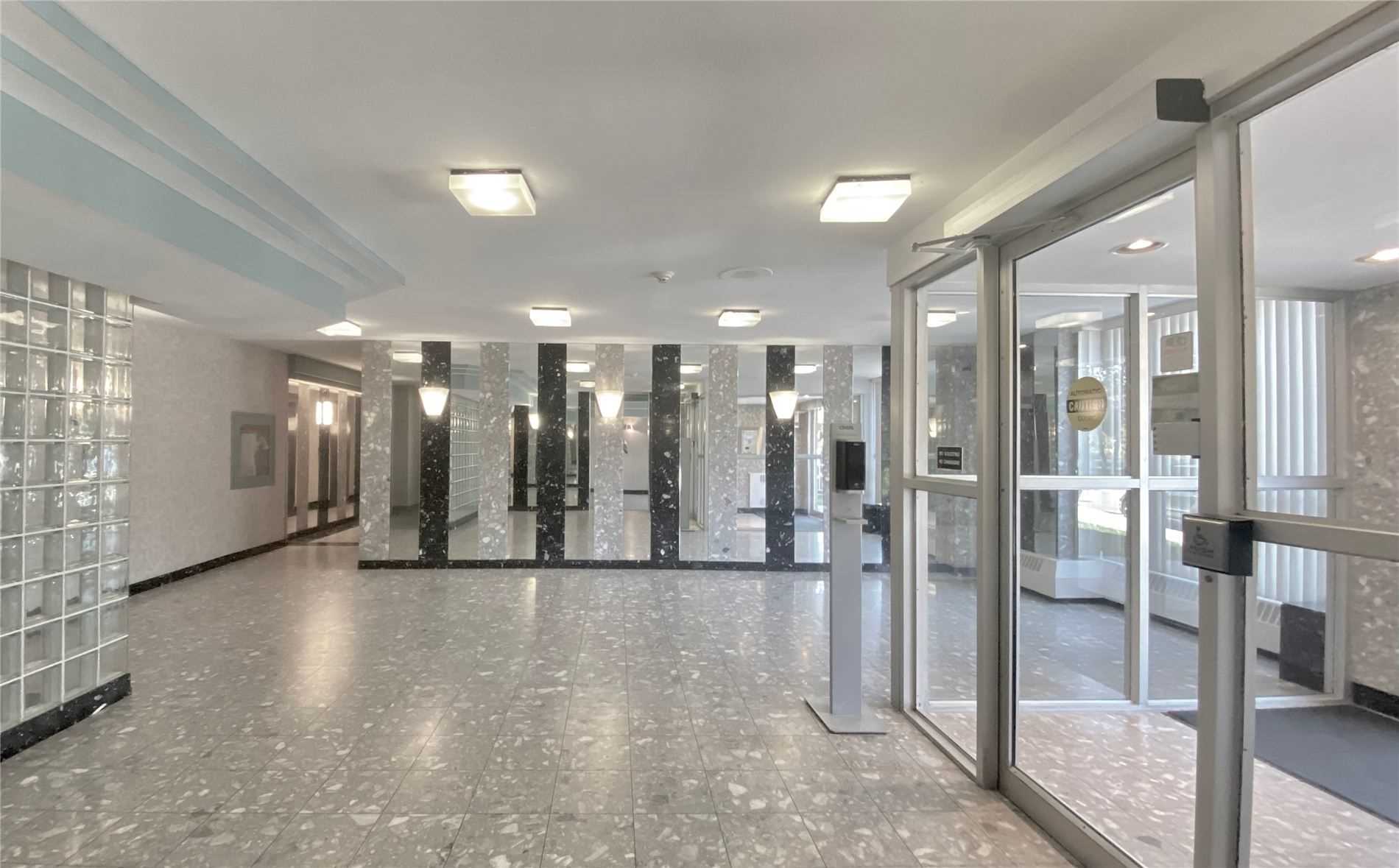 2009 R3 - 3077 Weston Rd, North York | Leased, W5789477 | Condos.ca