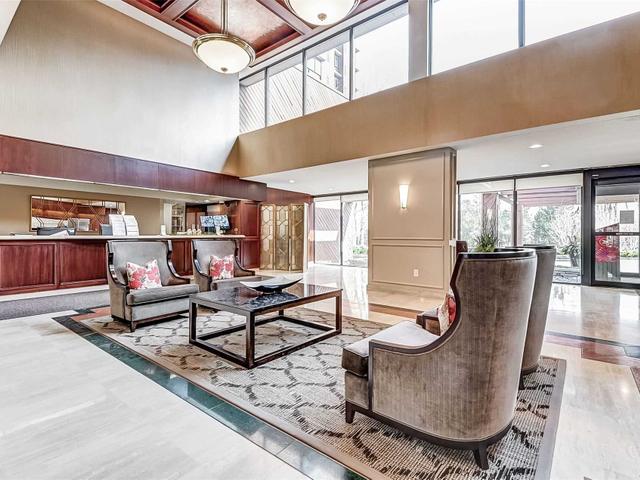 401 - 1400 Dixie Rd E, Mississauga | Terminated, W5800112 | Condos.ca