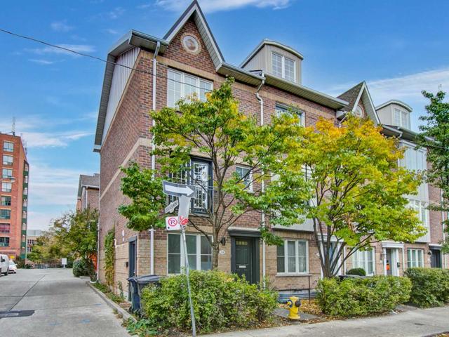 39 Rankin Cres, Toronto | Expired, W5813619 | Condos.ca