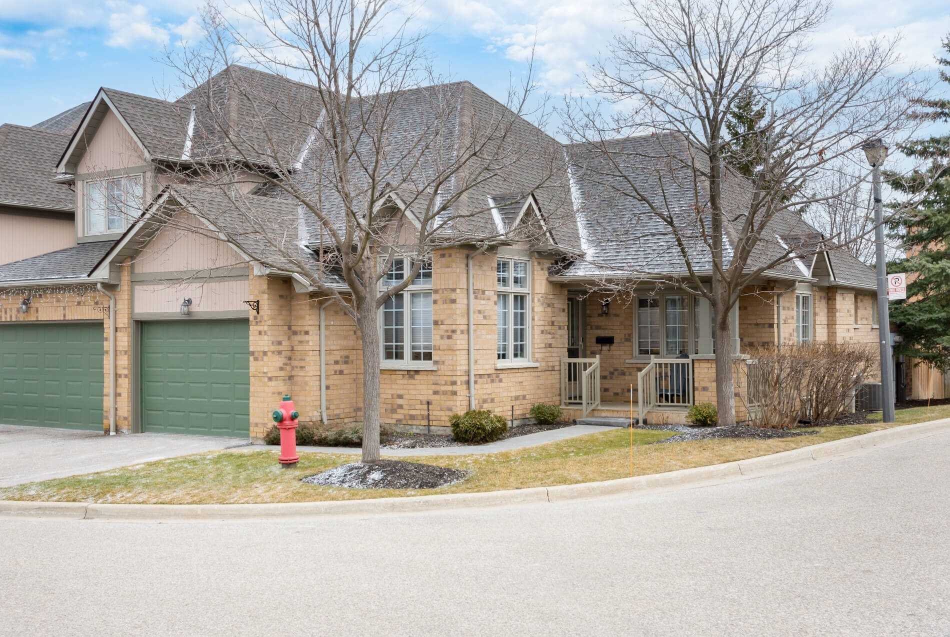 18 - 5658 Glen Erin Dr, Mississauga | Sold, W5927801 | Condos.ca