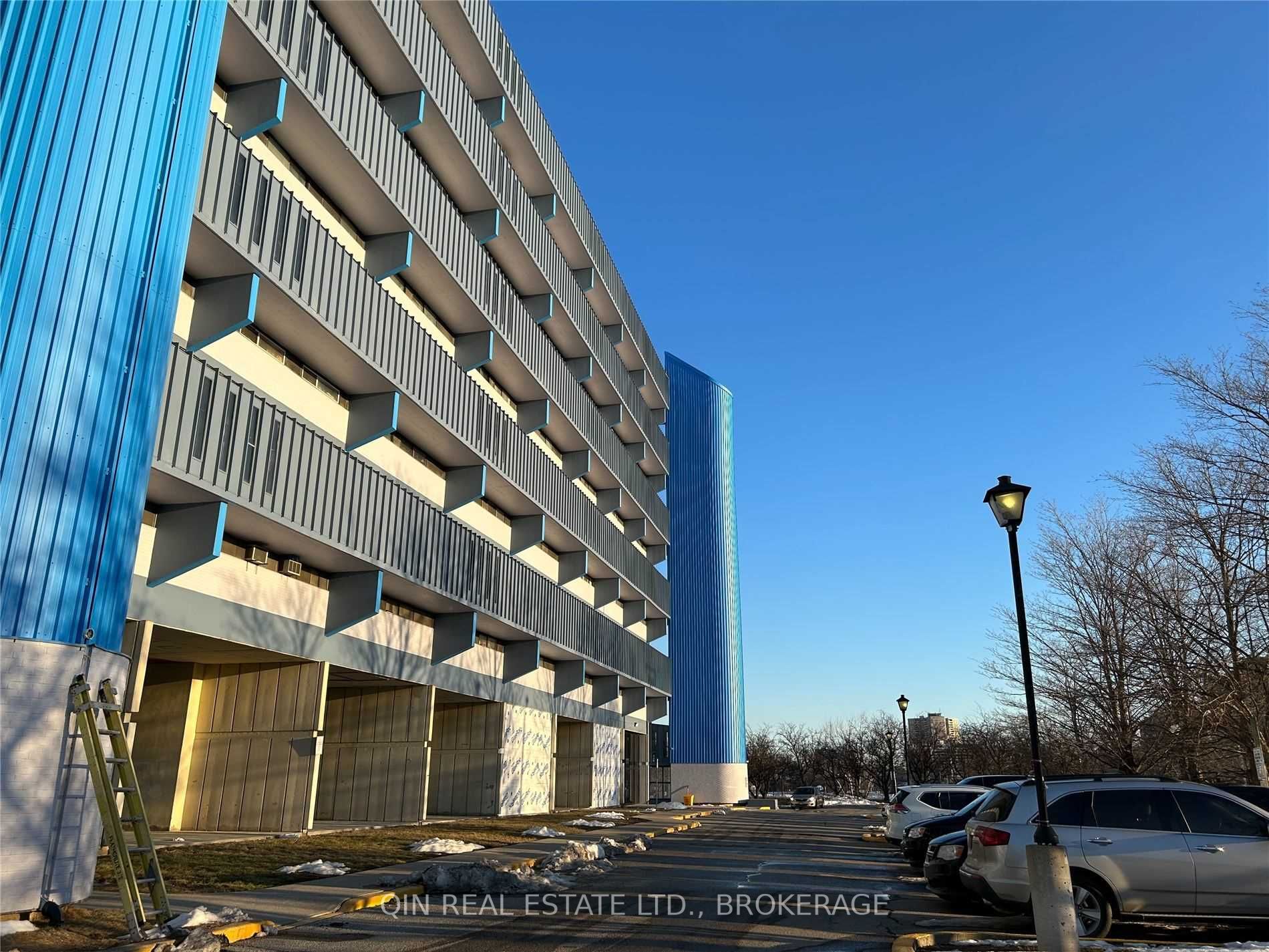 822 - 4645 Jane St, North York | Deal Fell Through, W5940727 | Condos.ca