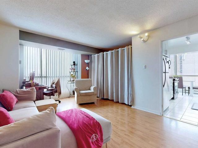 1404 - 3077 Weston Rd, | Sold, W5962039 | Condos.ca