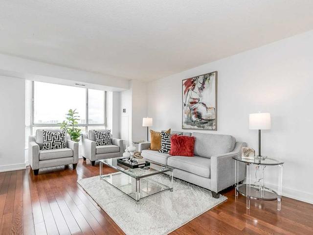 810 - 3077 Weston Rd, North York | Sold, W6035741 | Condos.ca