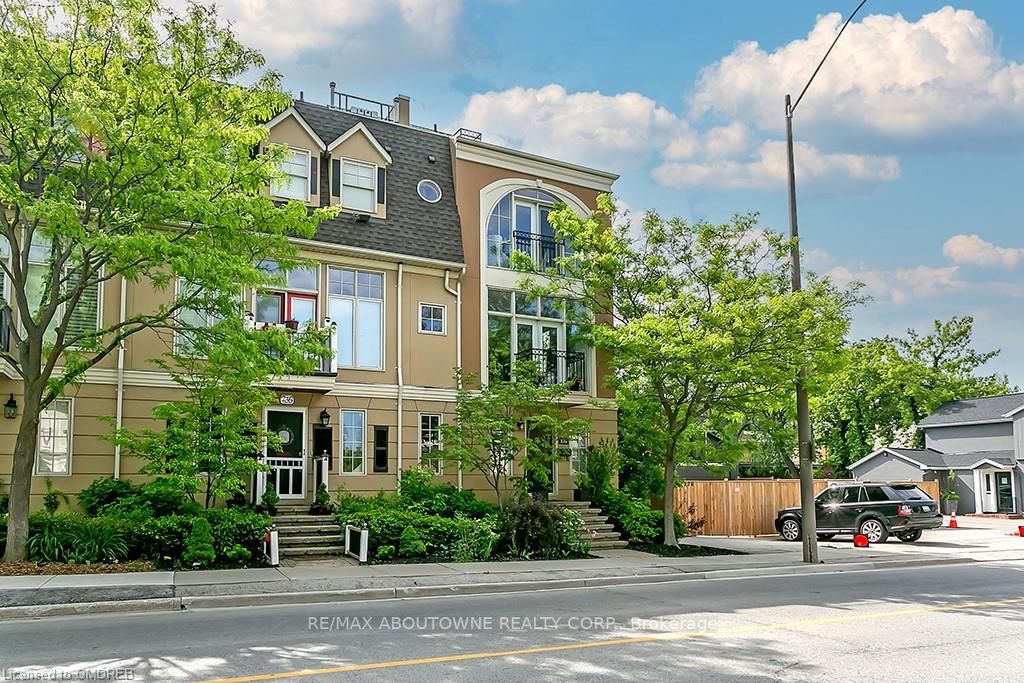 234 Randall St, Oakville | Leased, W6068288 | Condos.ca