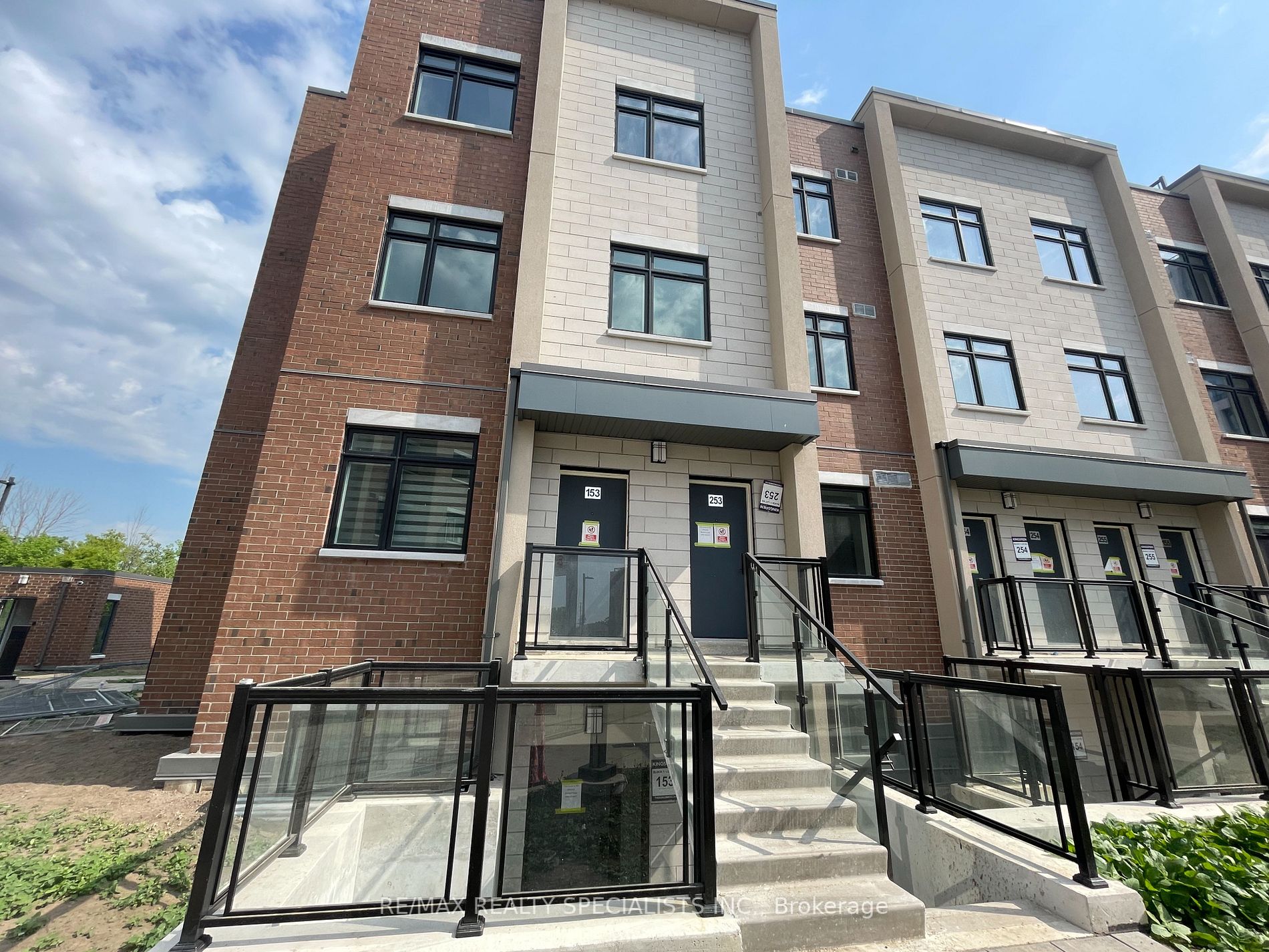 153 - 1095 Douglas Mccurdy Comm, Mississauga | Terminated, W6086496 ...