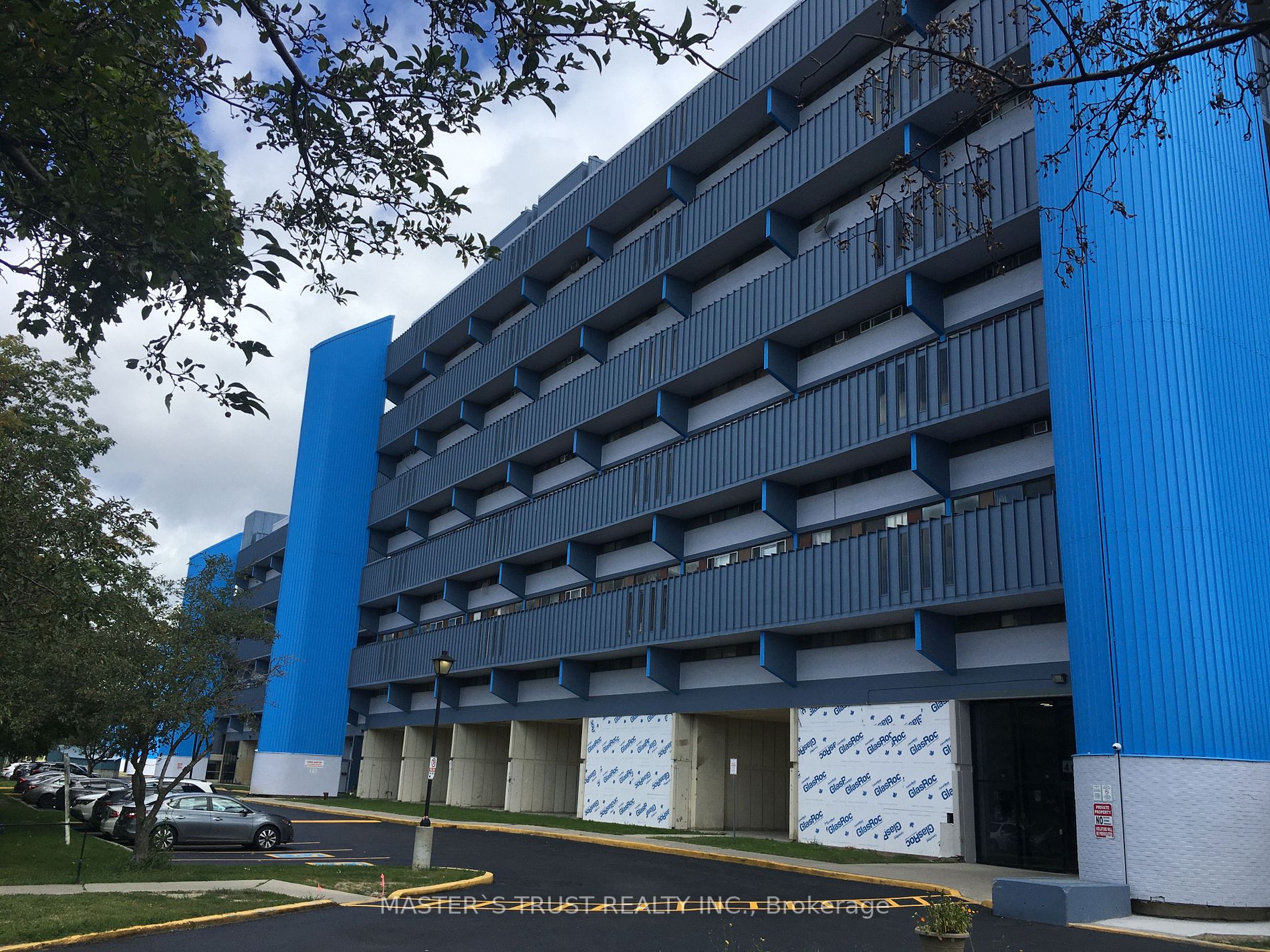 1013 - 4645 Jane St, North York | Sold, W6668704 | Condos.ca