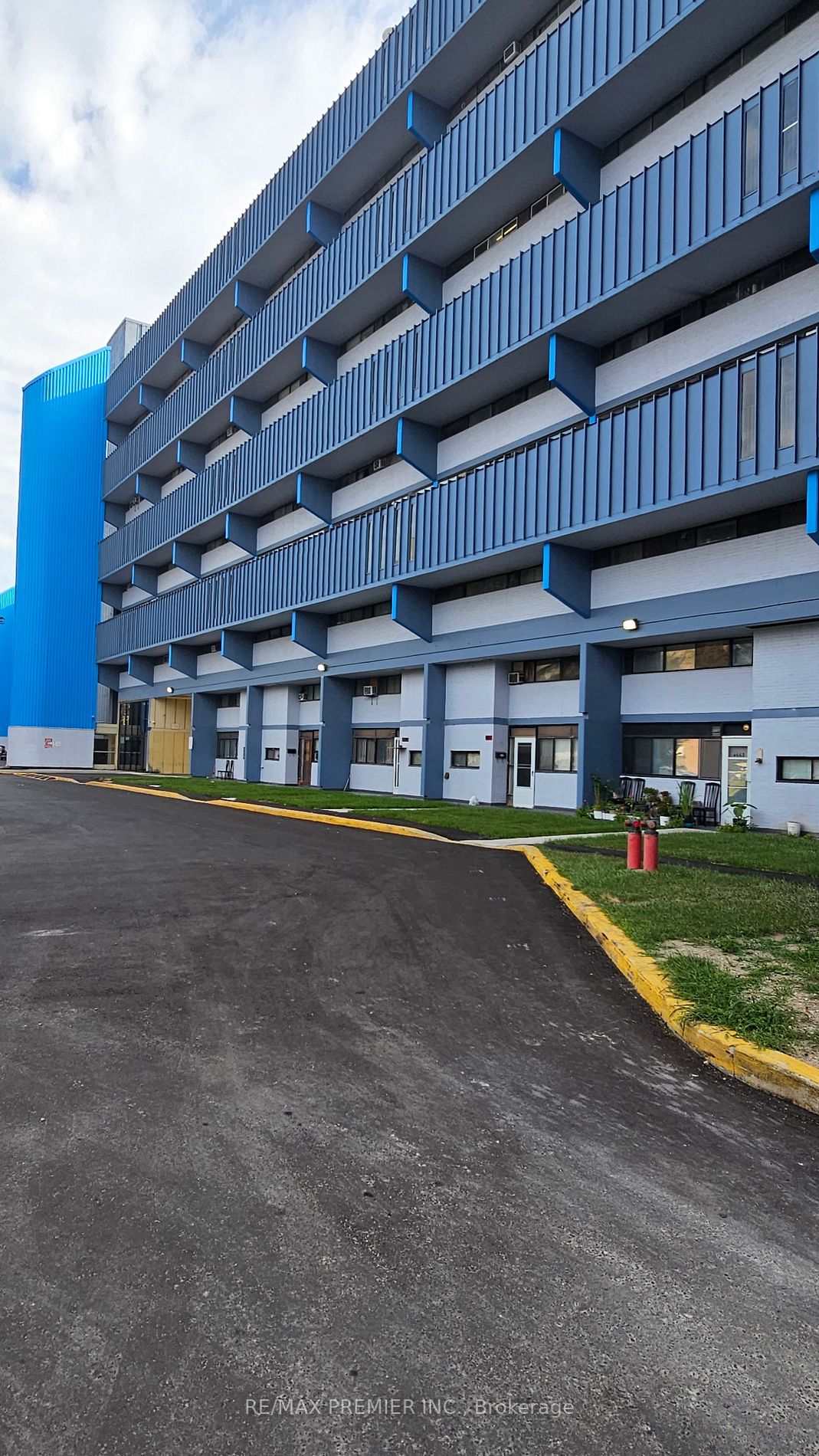 723 - 4645 Jane St N, North York | Sold, W6760292 | Condos.ca