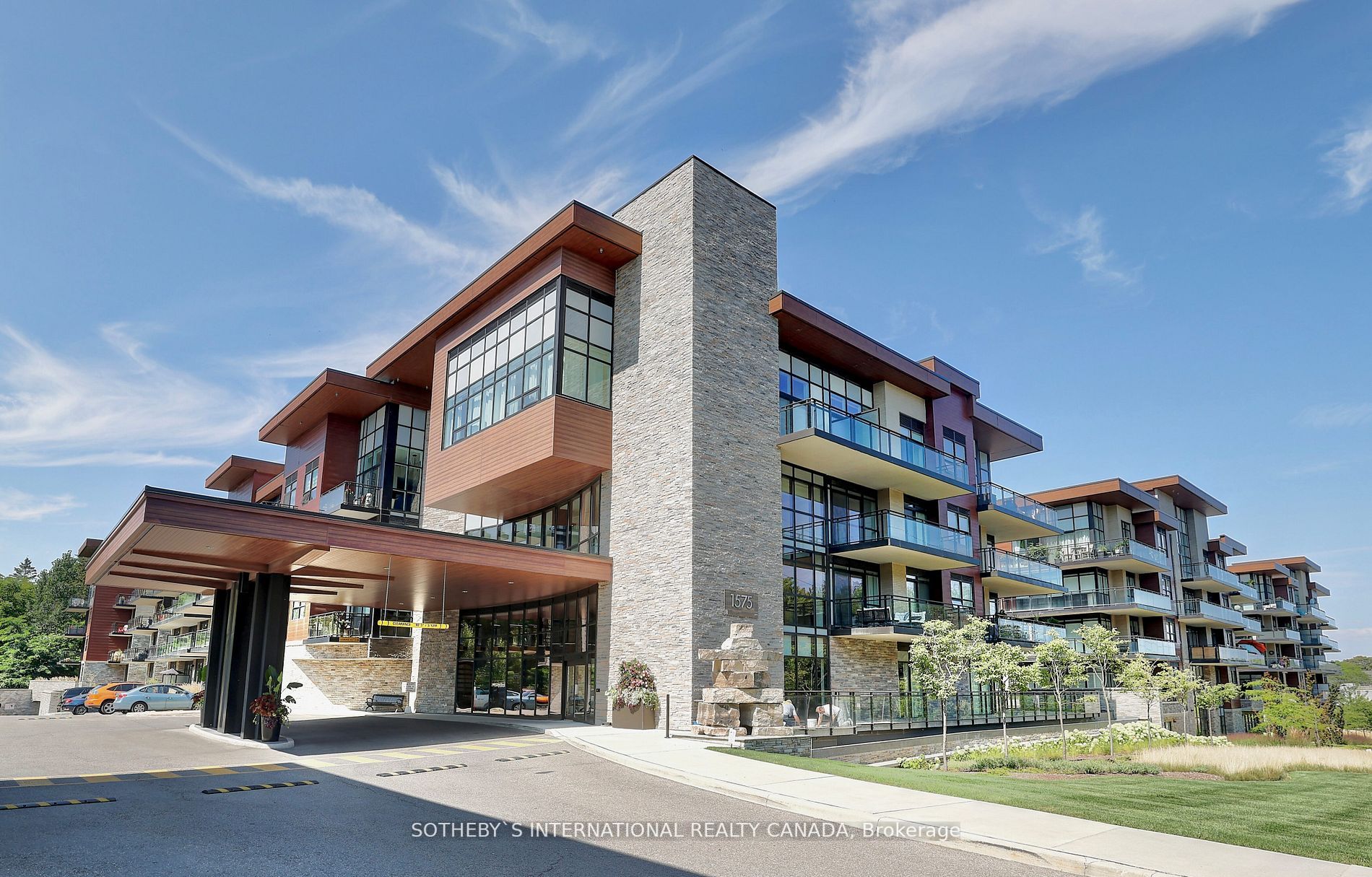 331 - 1575 Lakeshore Rd W, Mississauga | Sold, W7029716 | Condos.ca