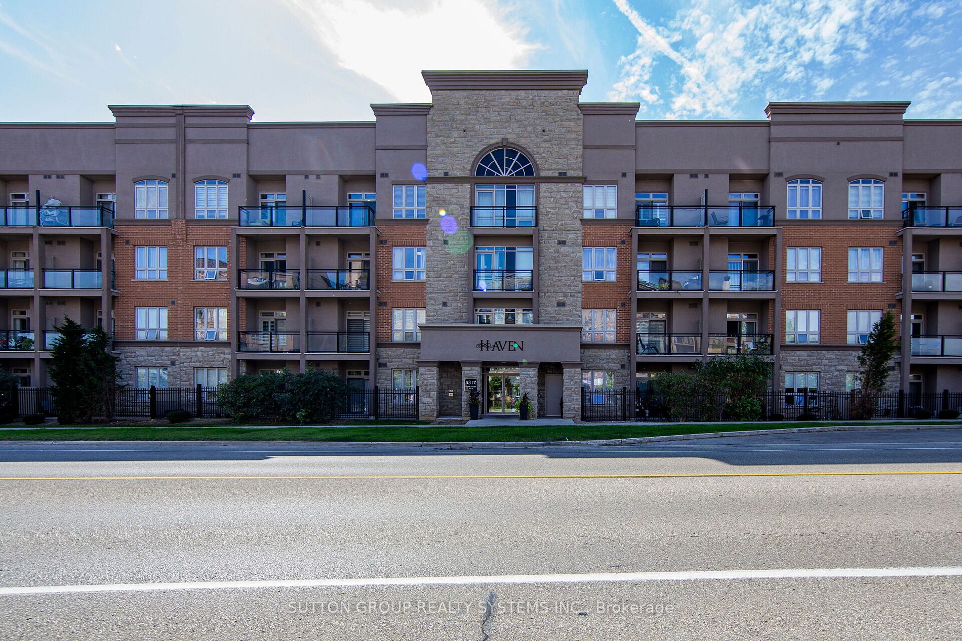 318 - 5317 Upper Middle Rd, Burlington | Sold, W7029806 | Condos.ca