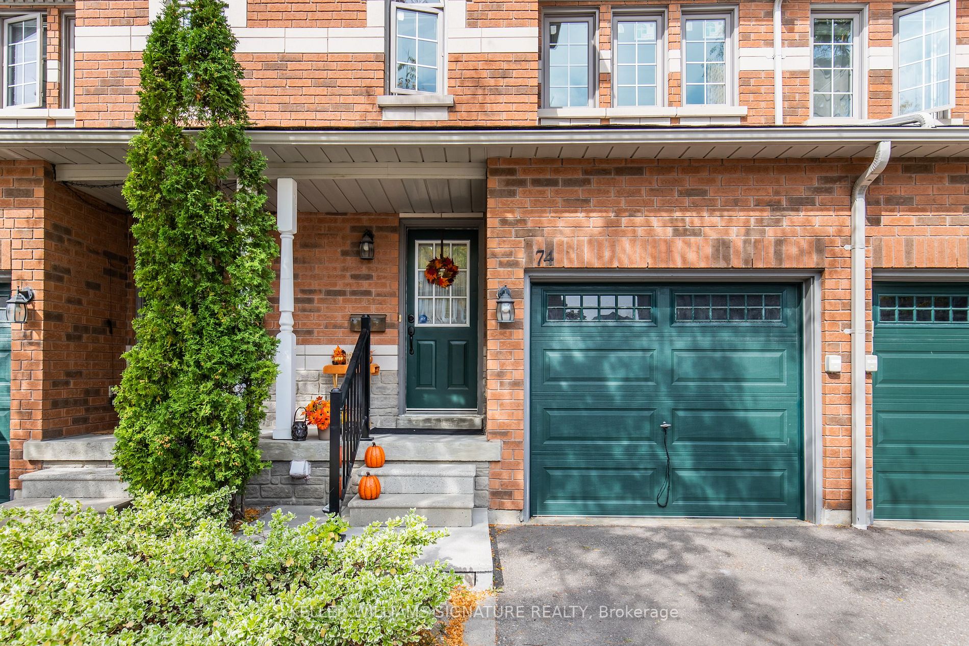 74 - 455 Apache Crt, Mississauga | Sold, W7031250 | Condos.ca