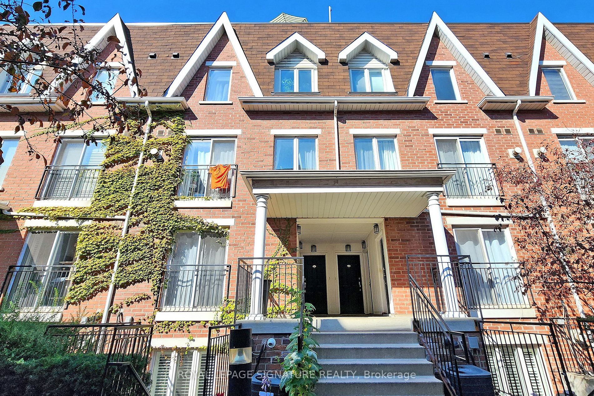1210 - 22 Laidlaw St, Toronto | Sold, W7058594 | Condos.ca