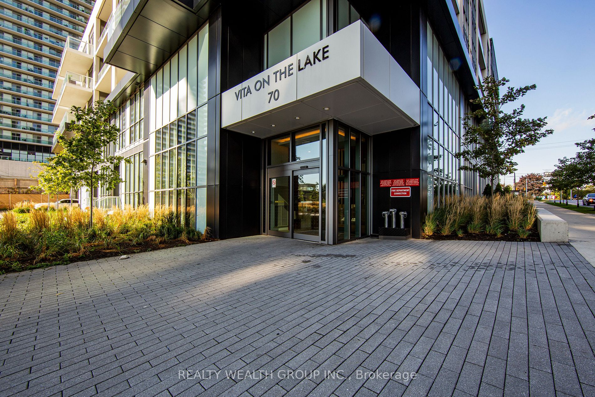 1806 - 70 Annie Craig Dr, Etobicoke | Terminated, W7202314 | Condos.ca