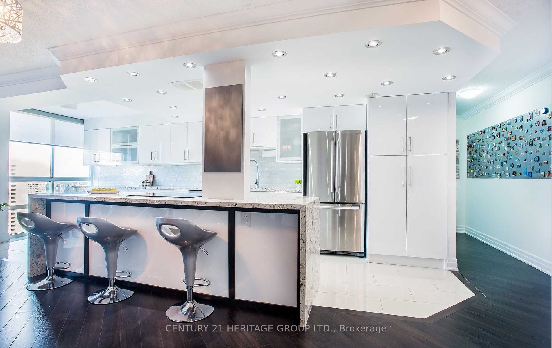 2102 - 3650 Kaneff Cres, Mississauga | Terminated, W7202470 | Condos.ca