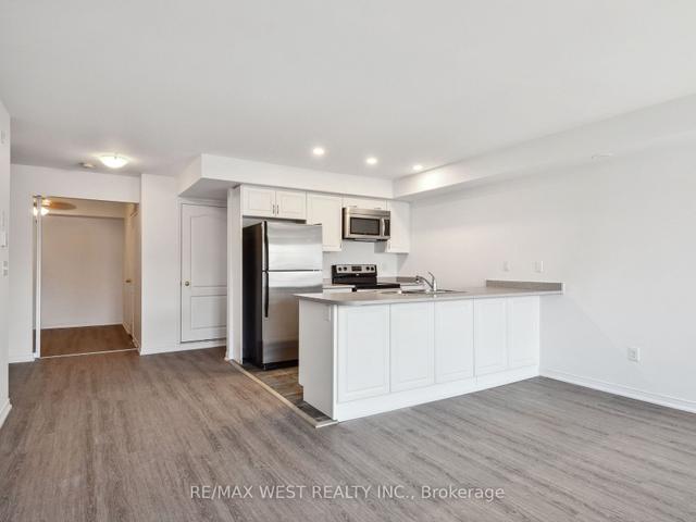 11 - 161 Isaac Devins Blvd, North York | Terminated, W7232918 | Condos.ca