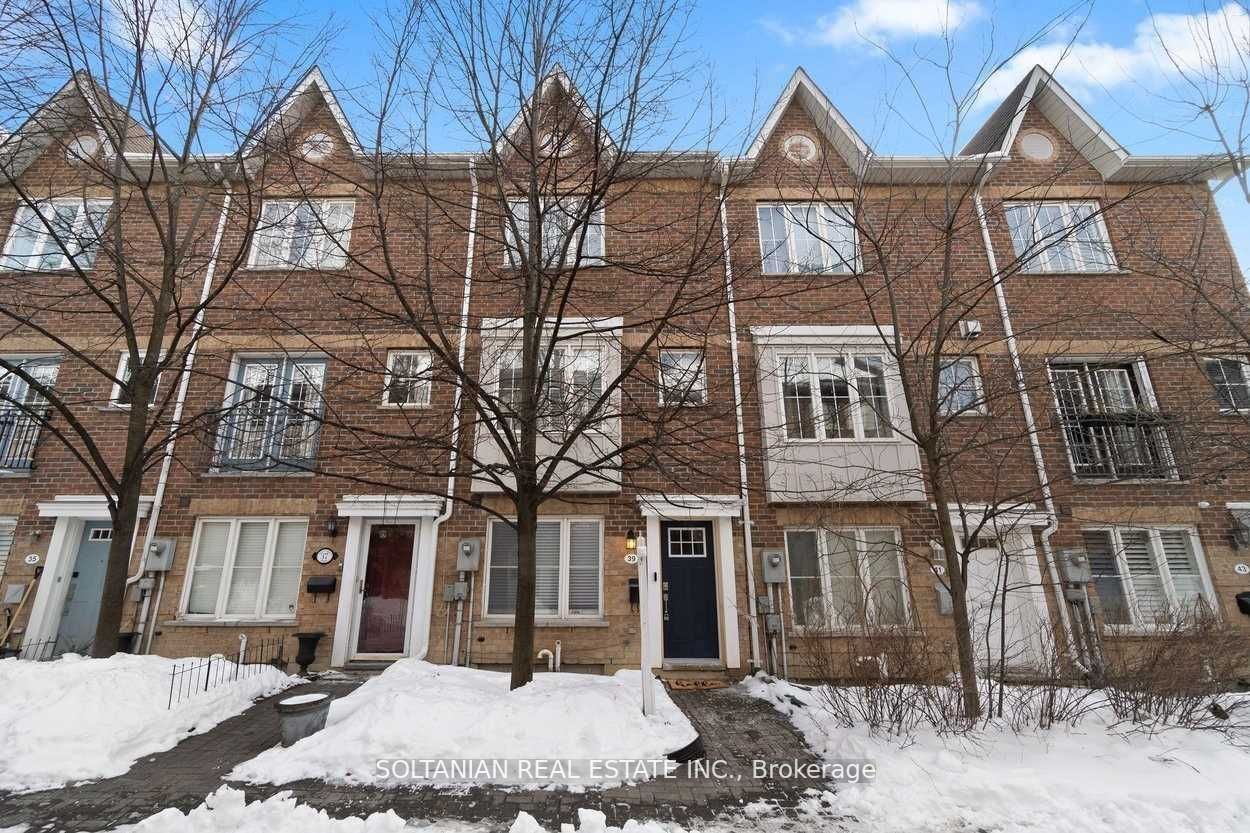 Lower - 39 Pear Tree Mews, Toronto | Leased, W7234684 | Condos.ca